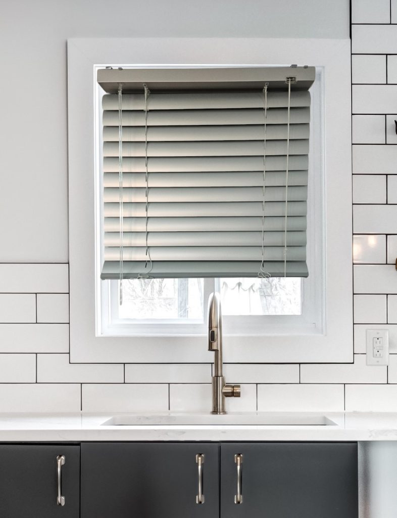 Aluminum Venetian Blinds - 4 Colours - Voil Centre